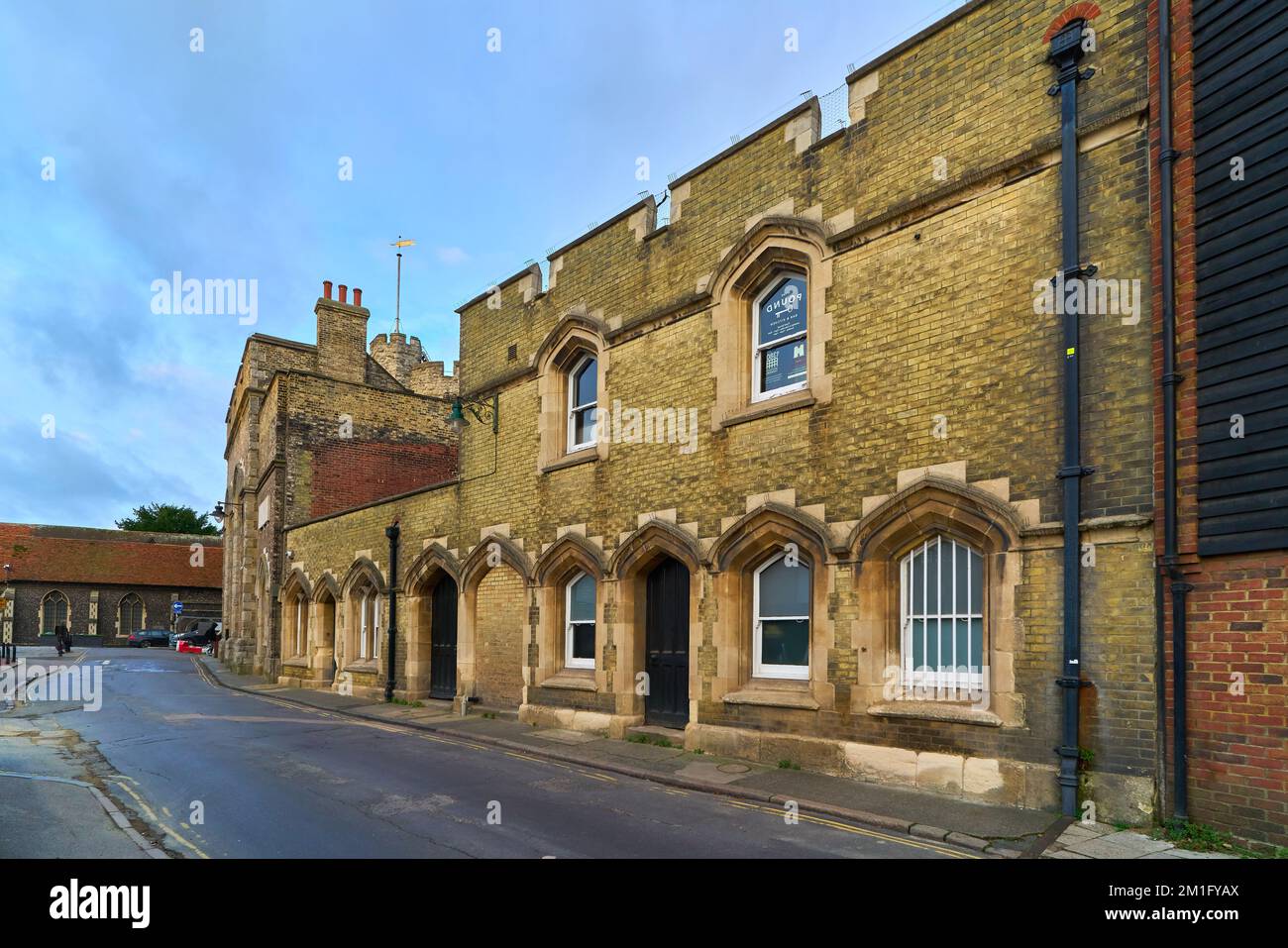 A medieval gateway in Pound Lane, Canterbury Stock Photo - Alamy