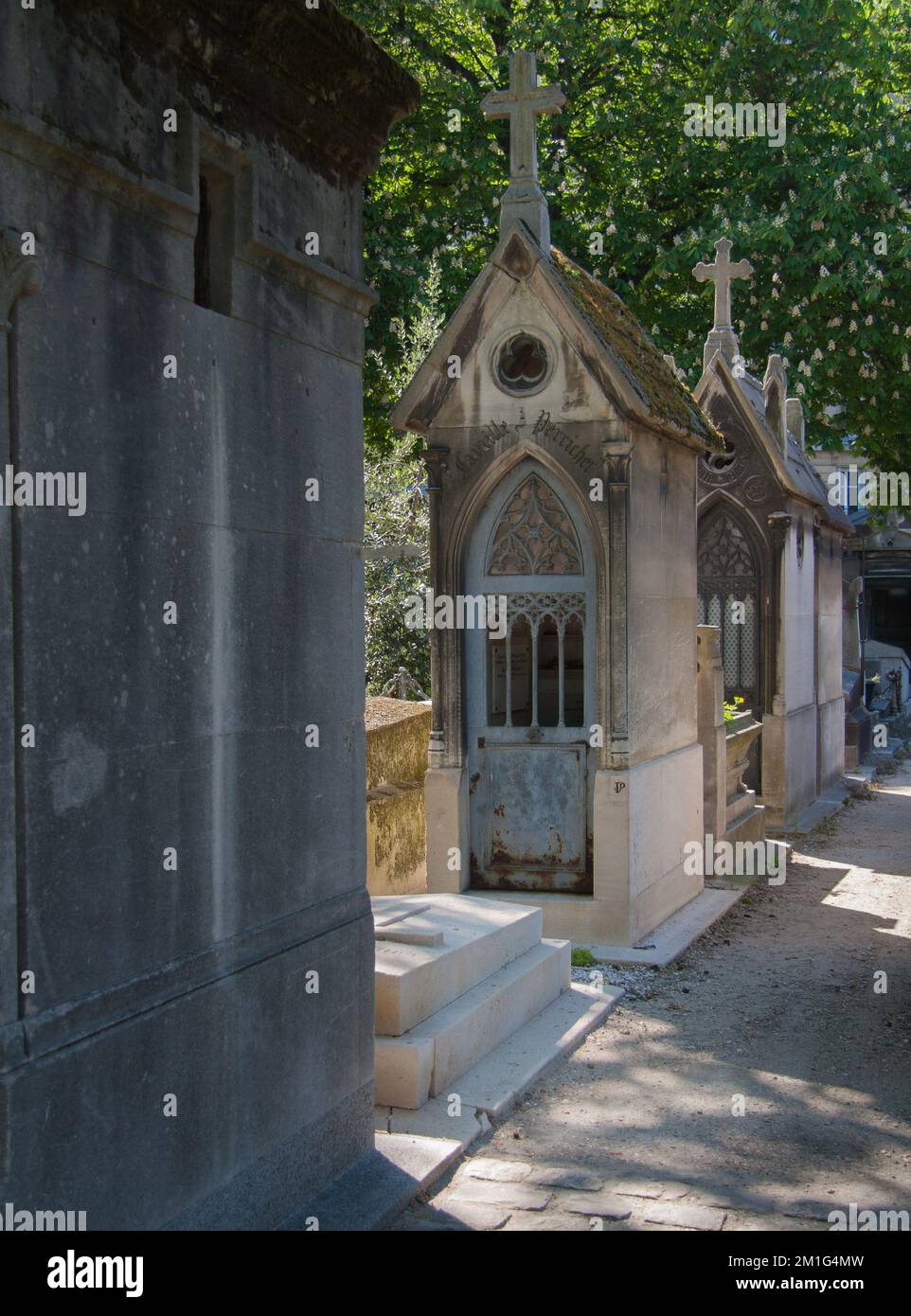Some memorials to the dead at Montmartre cemetery, Paris, France Stock ...
