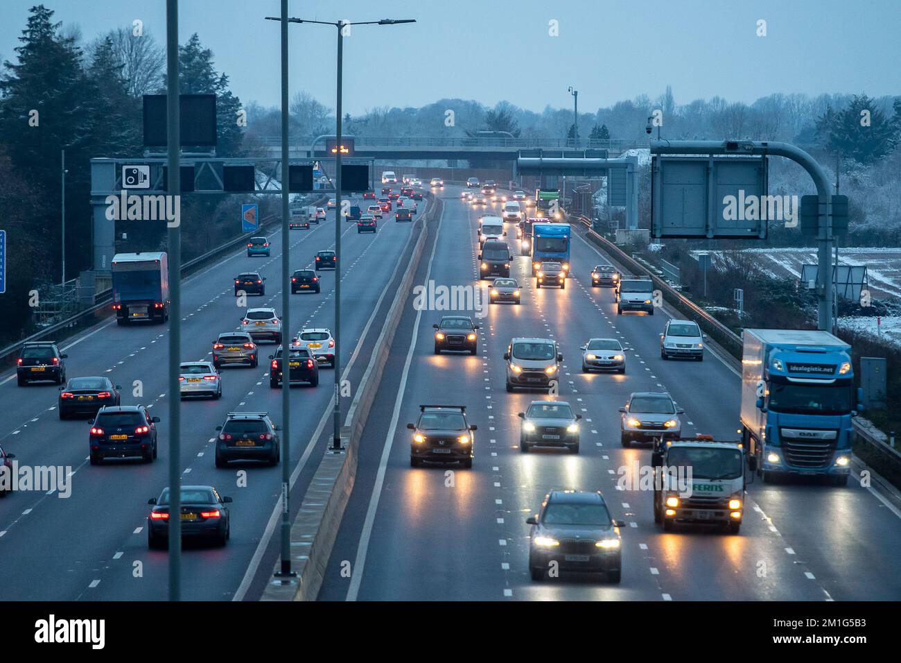 Taplow, Buckinghamshire, UK. 12th December, 2022. The M4 Smart Motorway ...