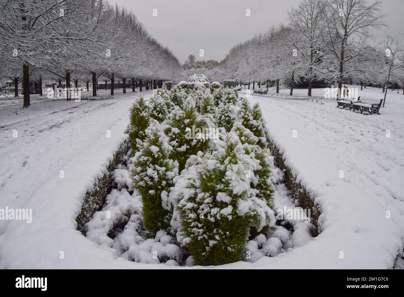 London, UK. 12th December 2022. Regent's Park covered in snow as ...