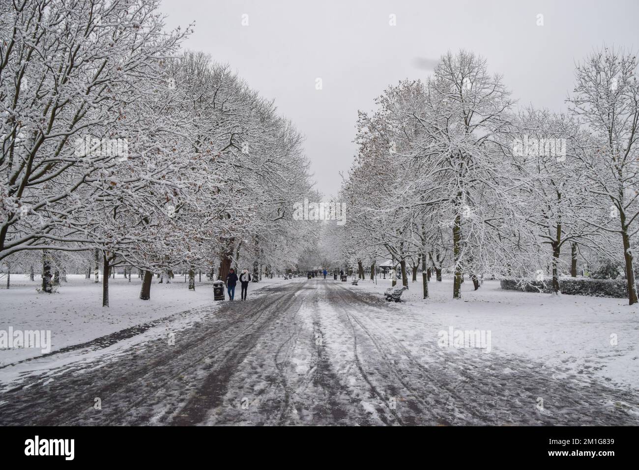 London, UK. 12th December 2022. Regent's Park covered in snow as ...