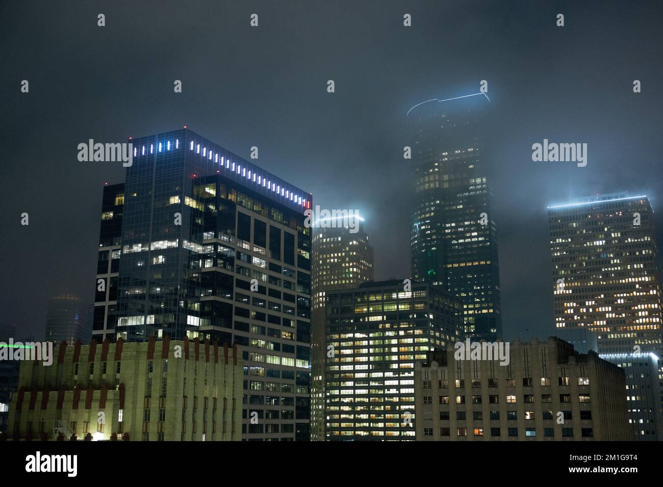 Downtown houston at night hi-res stock photography and images - Alamy