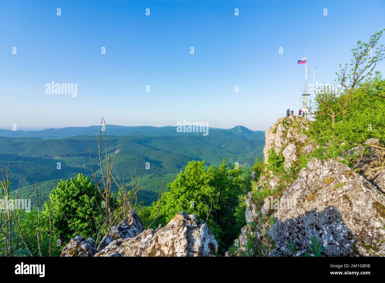 Solosnica (Breitenbrunn): summit Vapenna, sunrise, forest, mountains ...