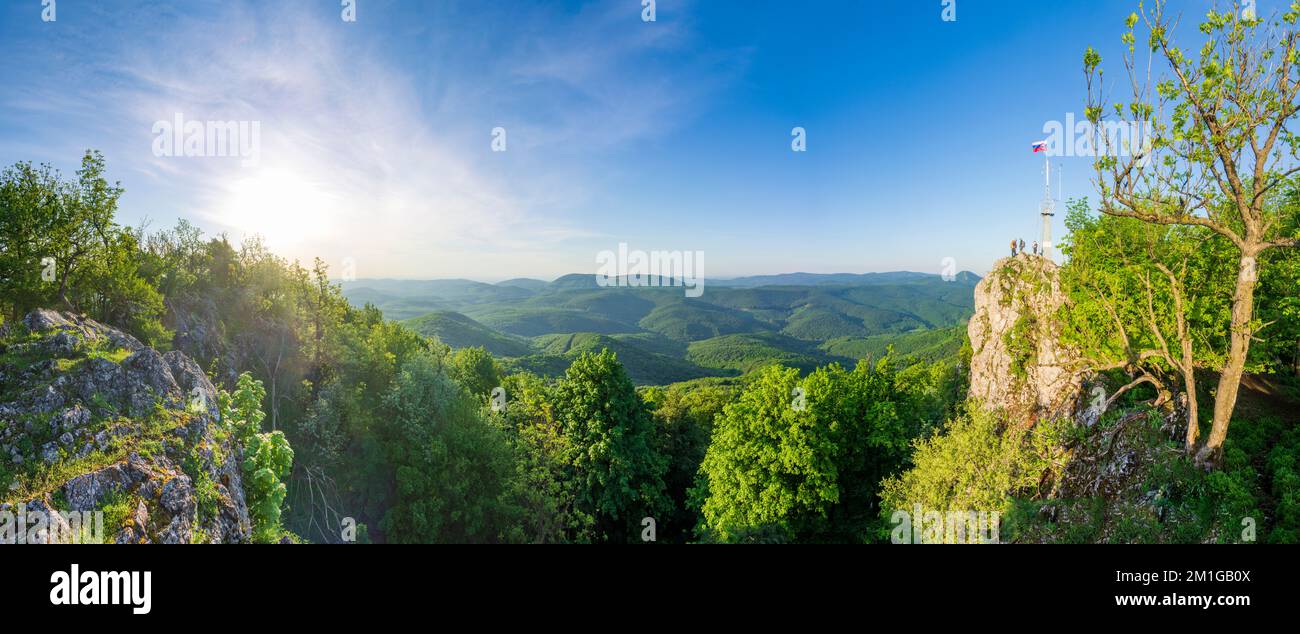 Solosnica (Breitenbrunn): summit Vapenna, sunrise, forest, mountains ...