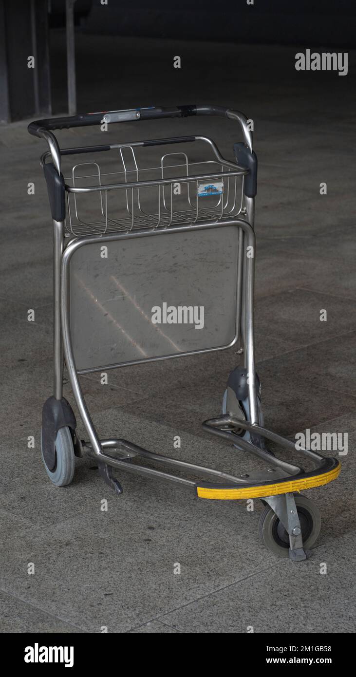 Valise trolley hi-res stock photography and images - Alamy