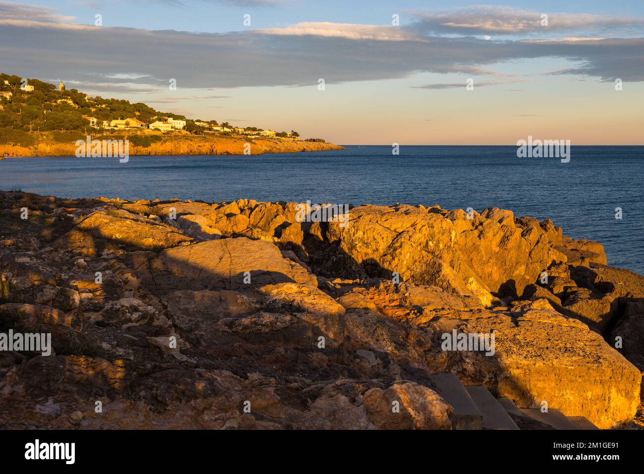 Promenade du Maréchal Leclerc à Sète au coucher du soleil depuis la ...