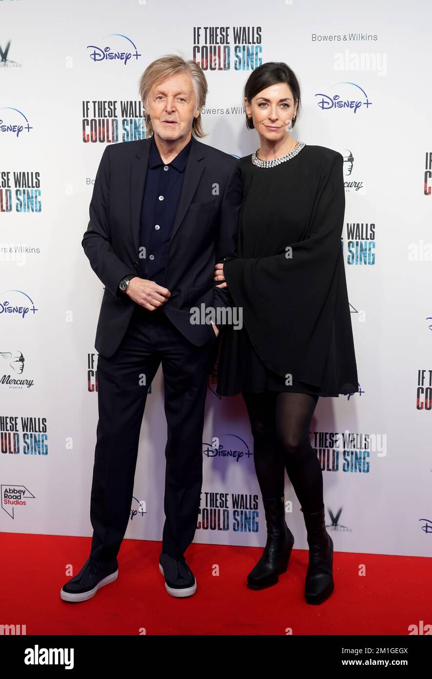 Sir Paul McCartney and Mary McCartney attending the UK premiere of ...
