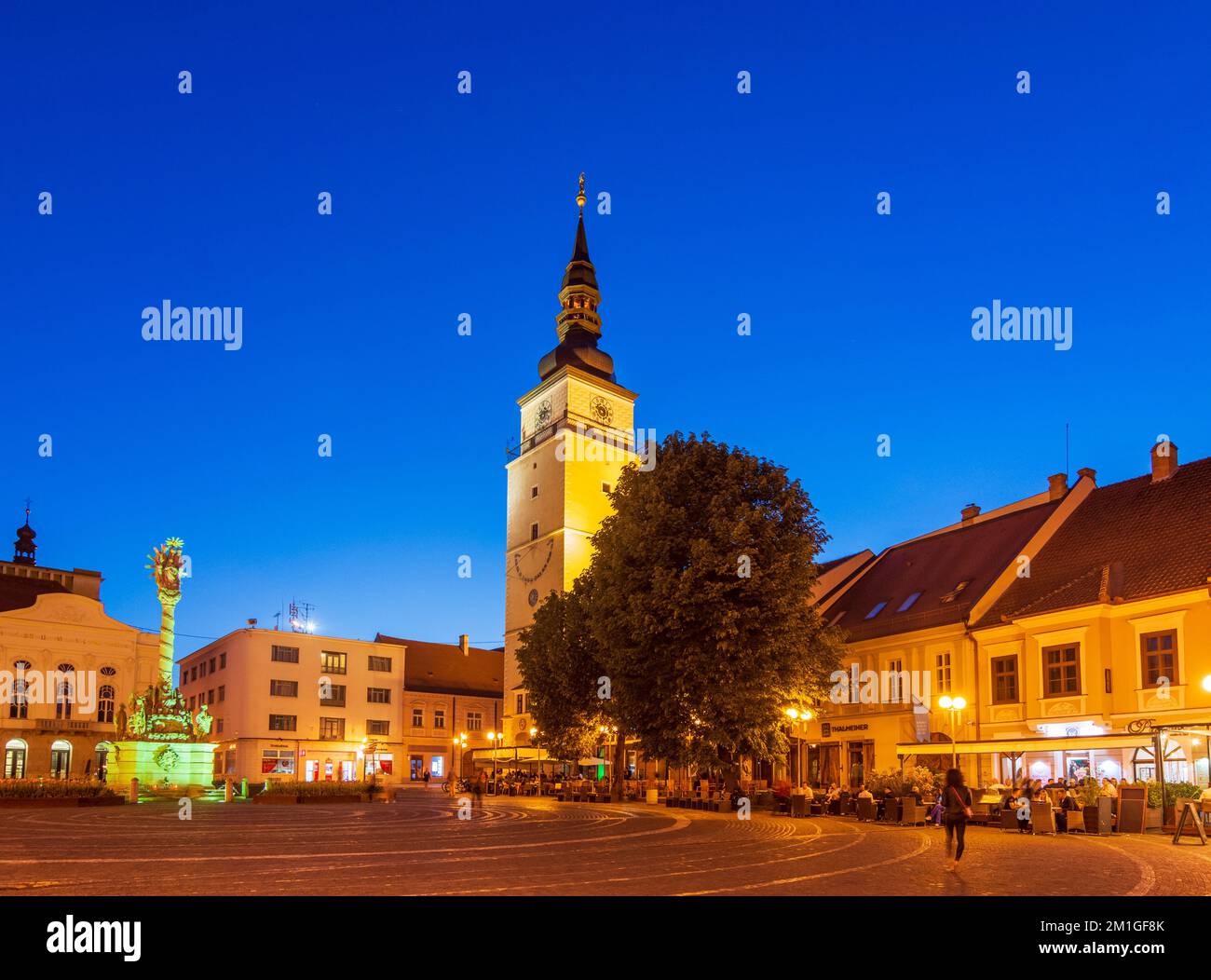 Trnava (Tyrnau): pedestrian zone Square of the Holy Trinity, Town Hall ...