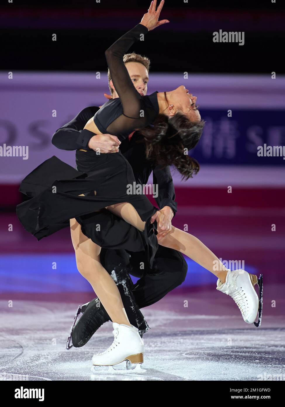 Turin, Italy. 11th Dec, 2022. Madison Chock and Evan Bates (USA ...