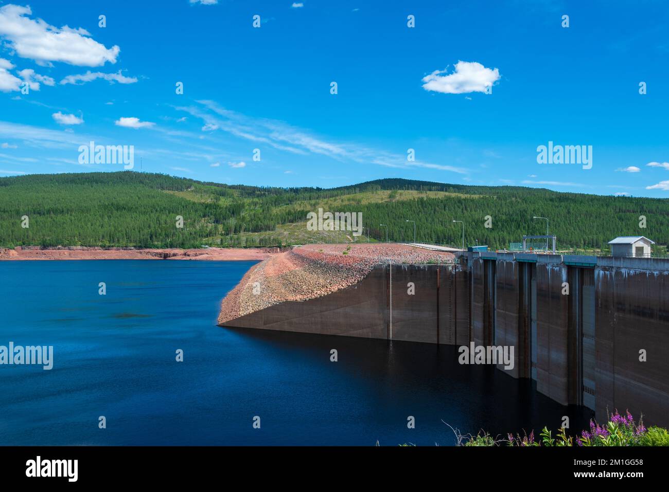 Regulation dam hi-res stock photography and images - Alamy