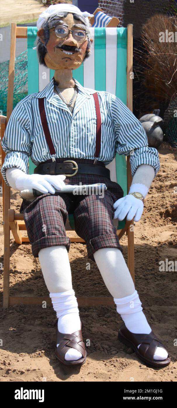 Scarecrow beach hi-res stock photography and images - Alamy