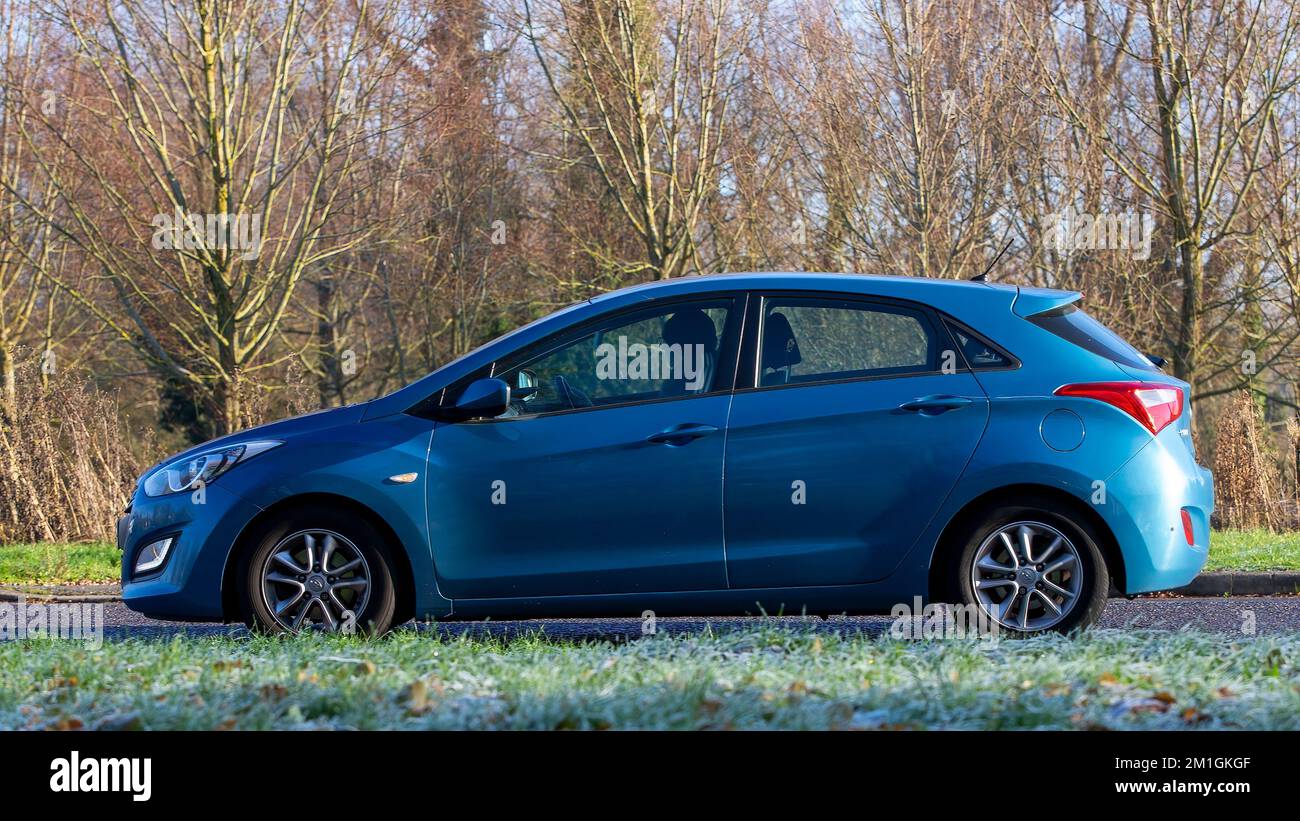 Blue hyundai i30 hi-res stock photography and images - Alamy