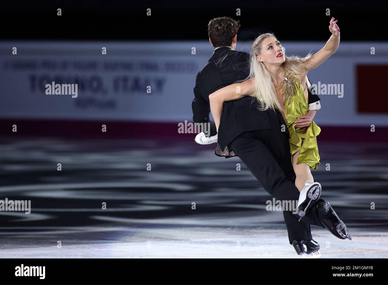 Turin, Italy. 11th Dec, 2022. Piper Gilles and Paul Poirier (Canada ...