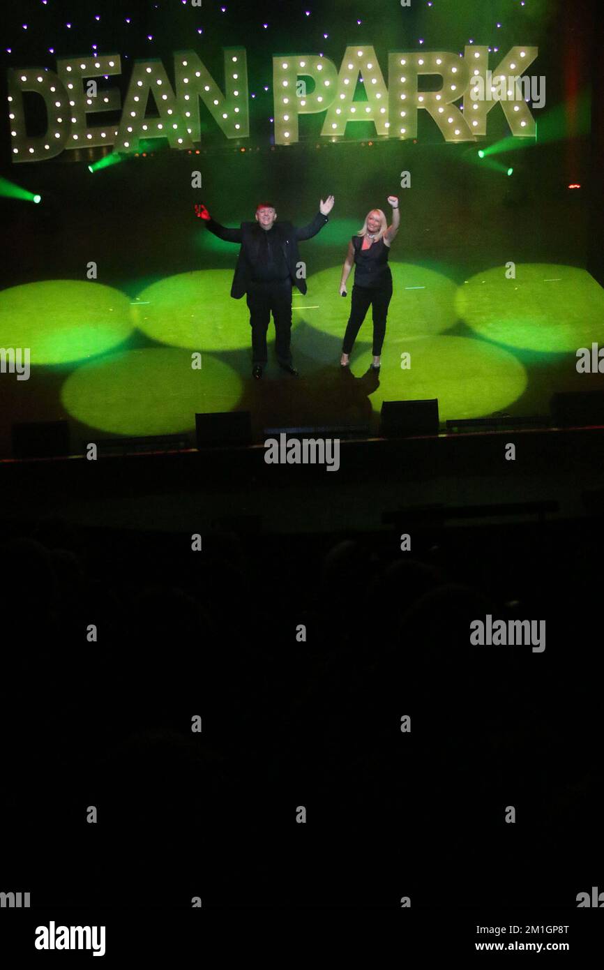 Scottish artist and tv presenter hi-res stock photography and images ...