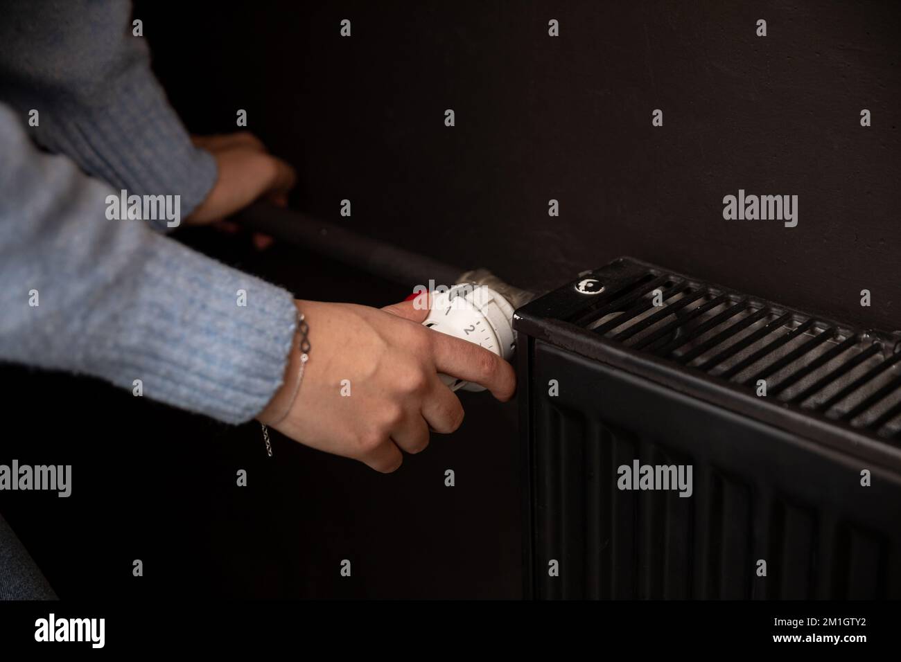 Automatic heating regulation hi-res stock photography and images - Alamy