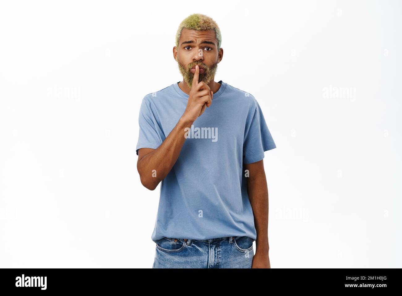 Handsome black guy shares hi-res stock photography and images - Alamy