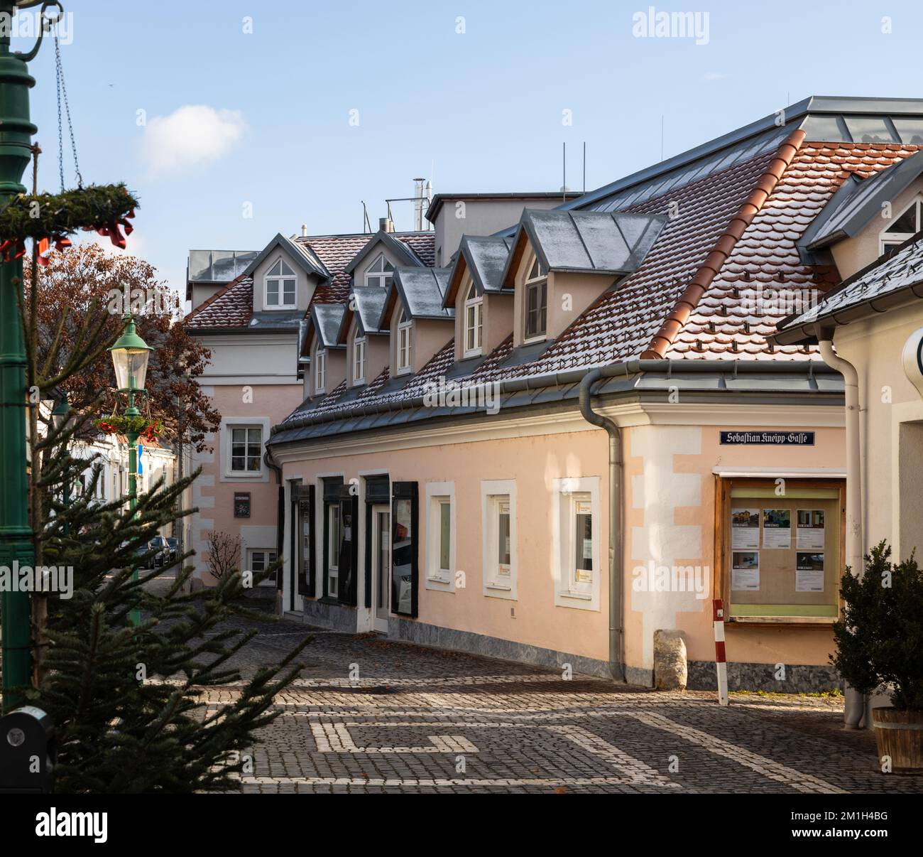 AUSTRIA, MEDLING - DECEMBER 11, 2022: cozy small street of a provincial ...