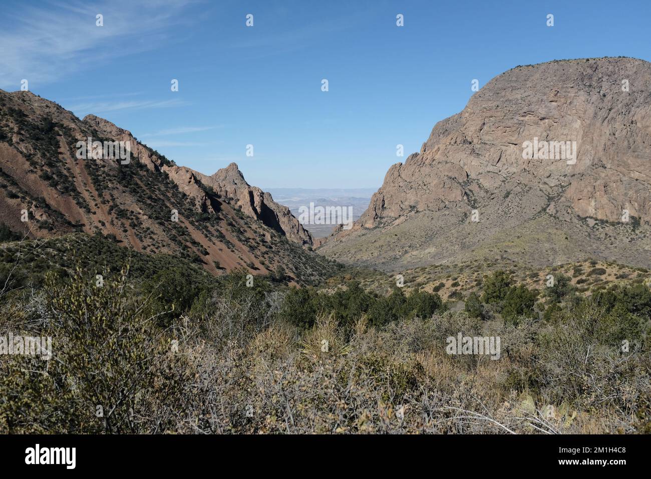 The beautiful rocky cliffs of Big Bend National Park, West Texas, USA ...