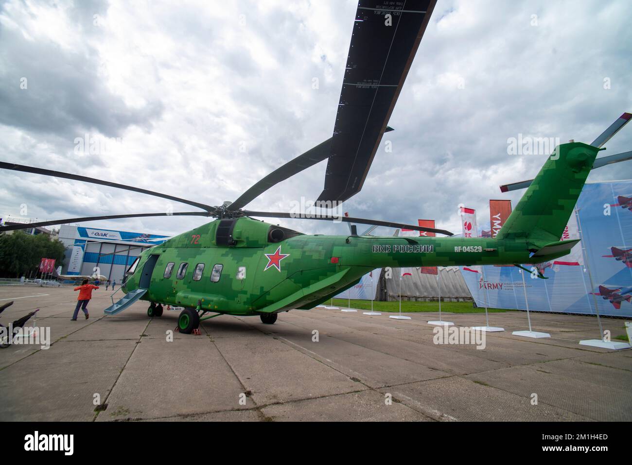 Russian helicopters mi 38 hi-res stock photography and images - Alamy