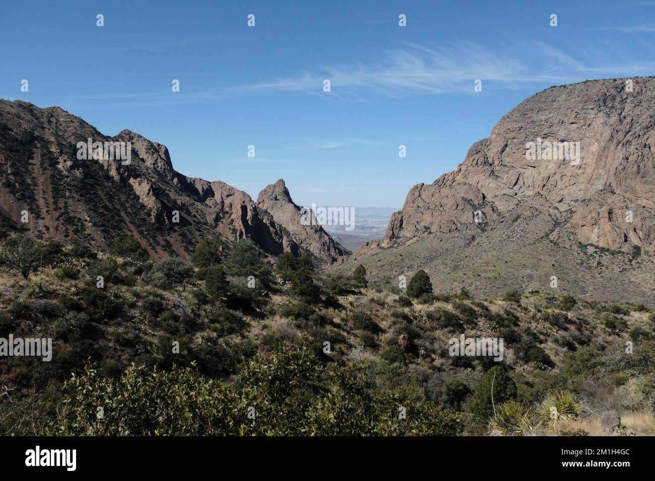 The beautiful rocky cliffs of Big Bend National Park, West Texas, USA ...
