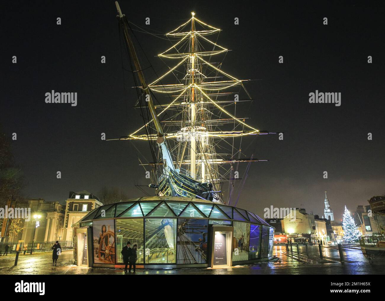 London, UK. 12th Dec, 2022. The historic Cutty Sark, an old tea clipper ...
