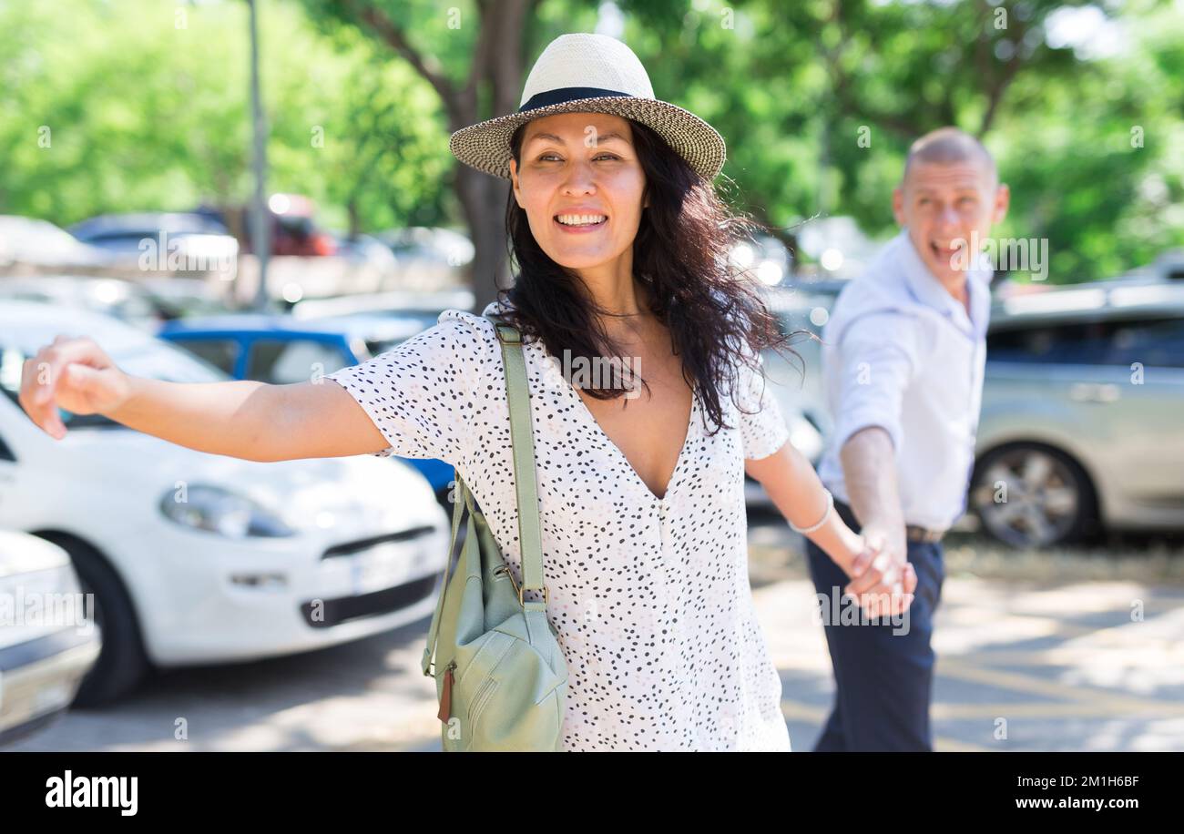 Go somewhere else hi-res stock photography and images - Alamy