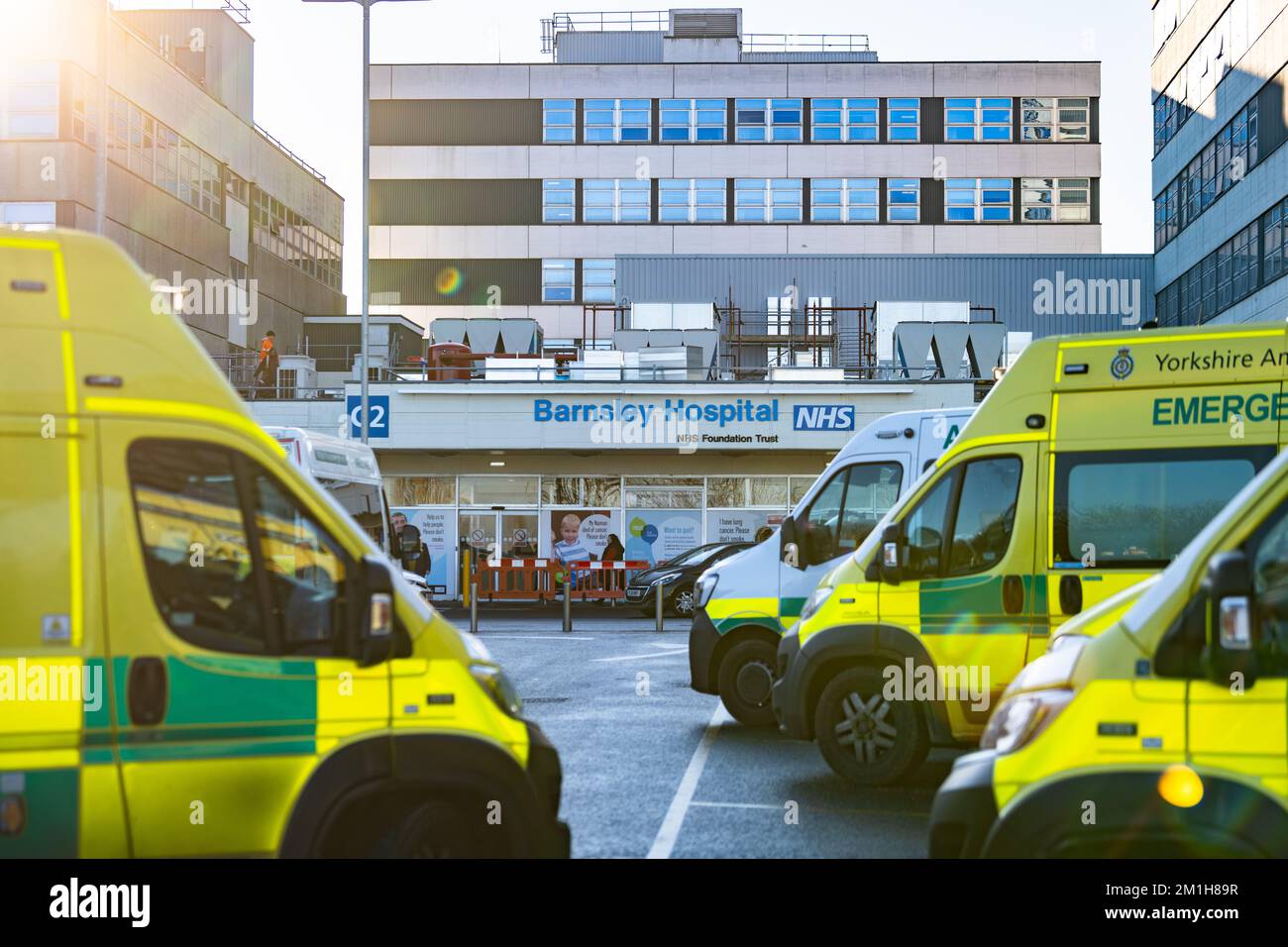 Queueing ambulances england hi-res stock photography and images - Alamy