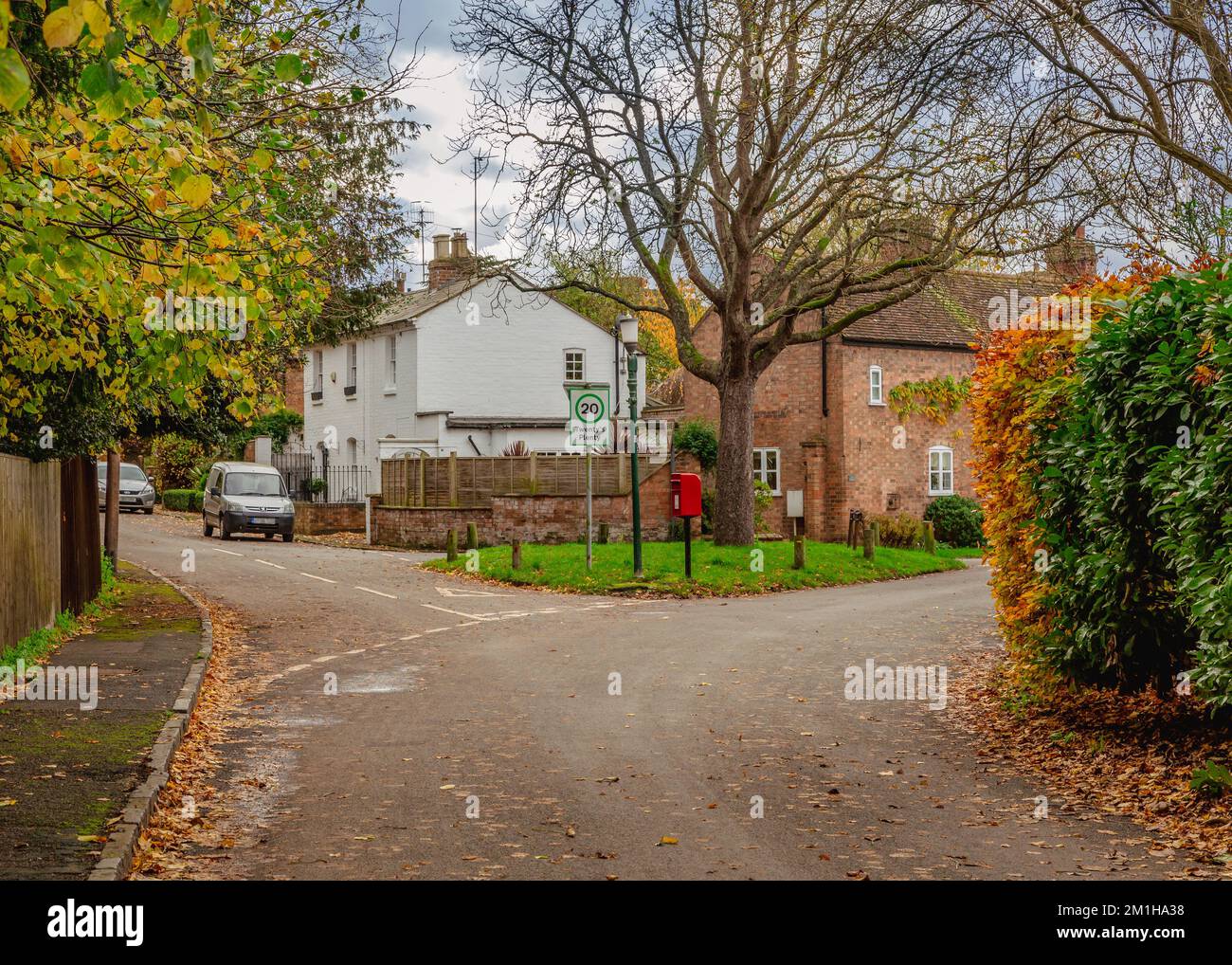 Street views with cottages in the Warwickshire village of Alveston ...
