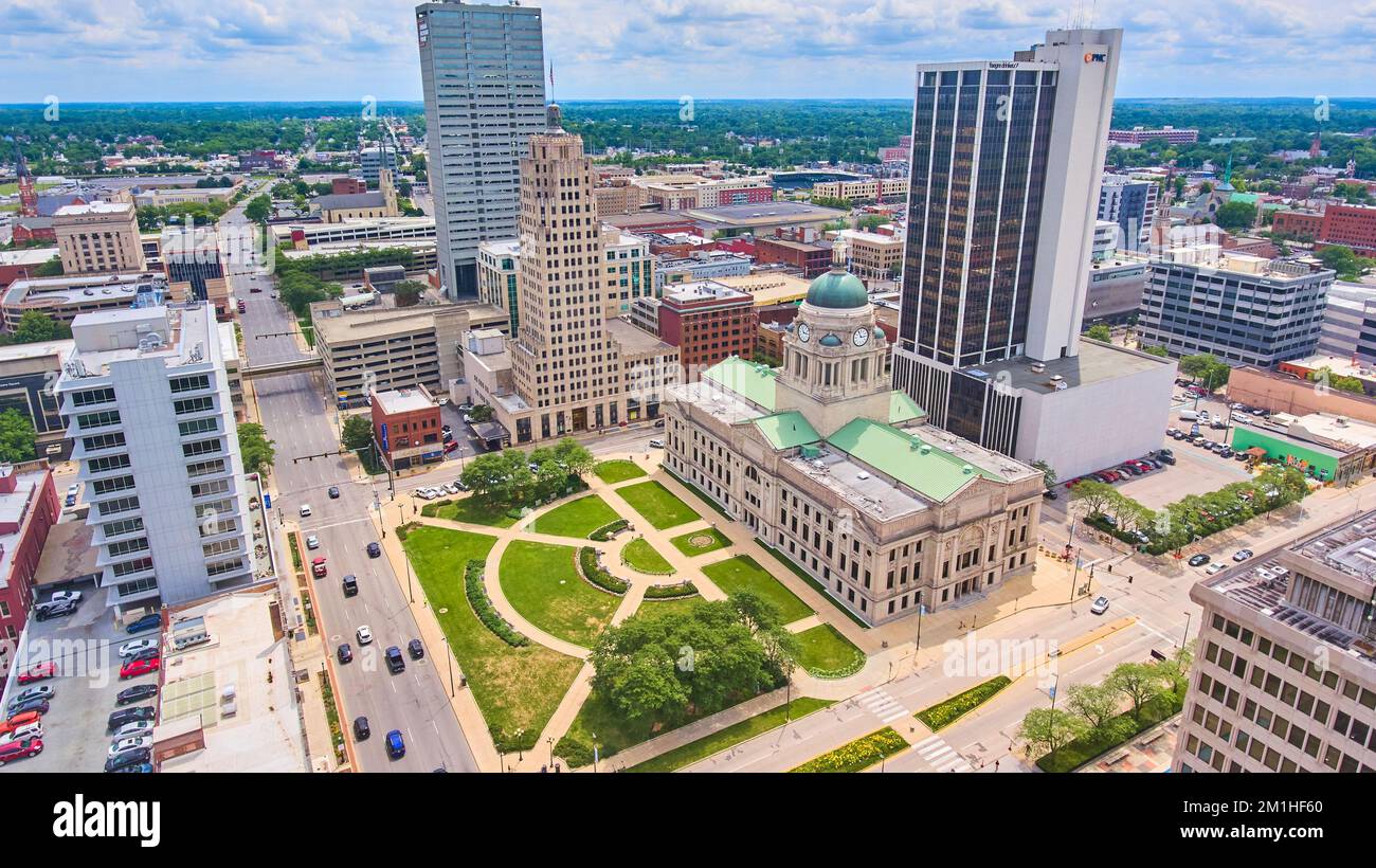 City surrounds stunning Allen County courthouse in Fort Wayne, Indiana ...