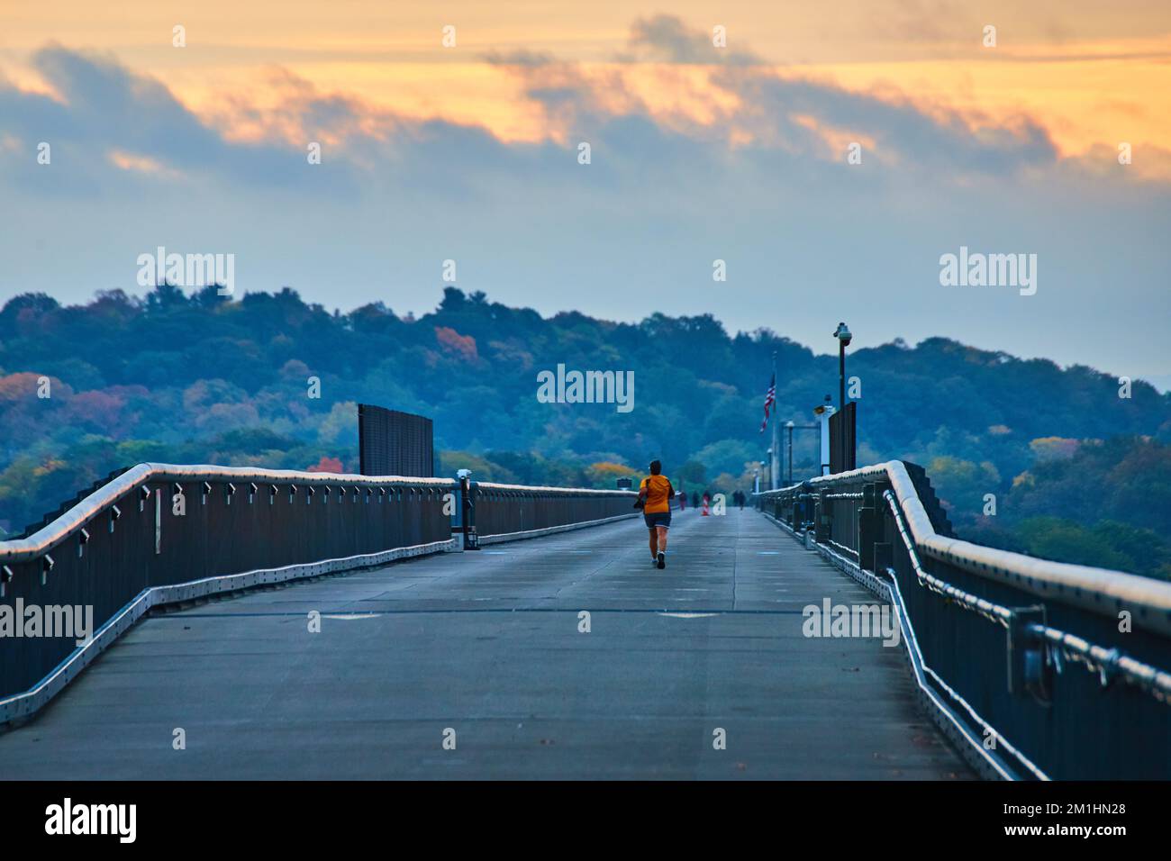 Bridge walkway barrier hi-res stock photography and images - Alamy