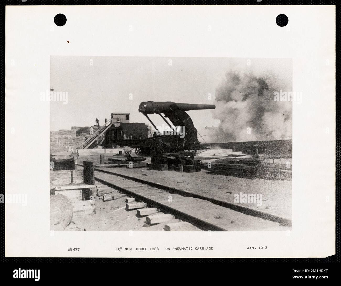 10' Gun model 1888 on pneumatic carriage , Arms & armament. Records of ...