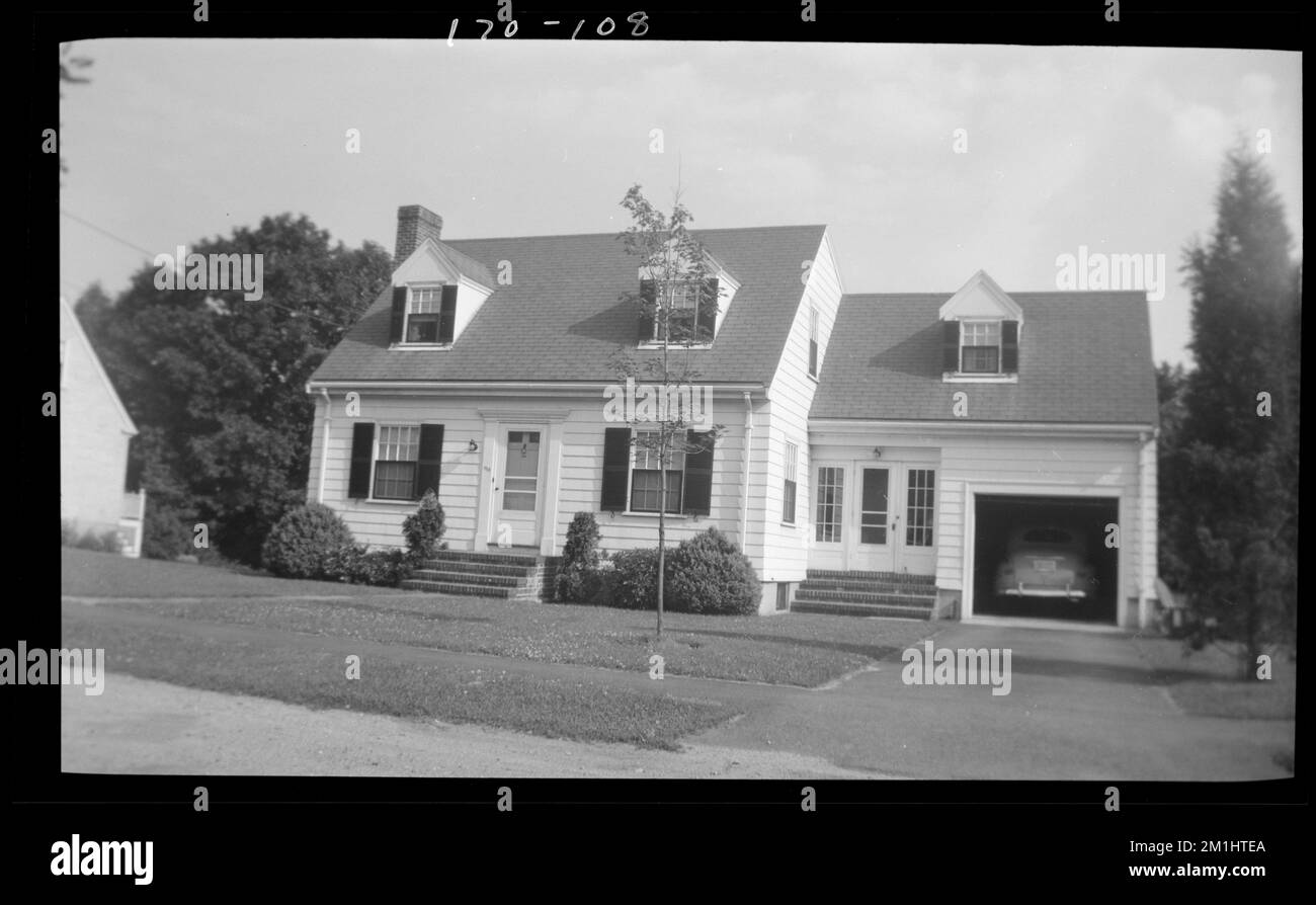108 Hoover Rd , Houses. Needham Building Collection Stock Photo - Alamy