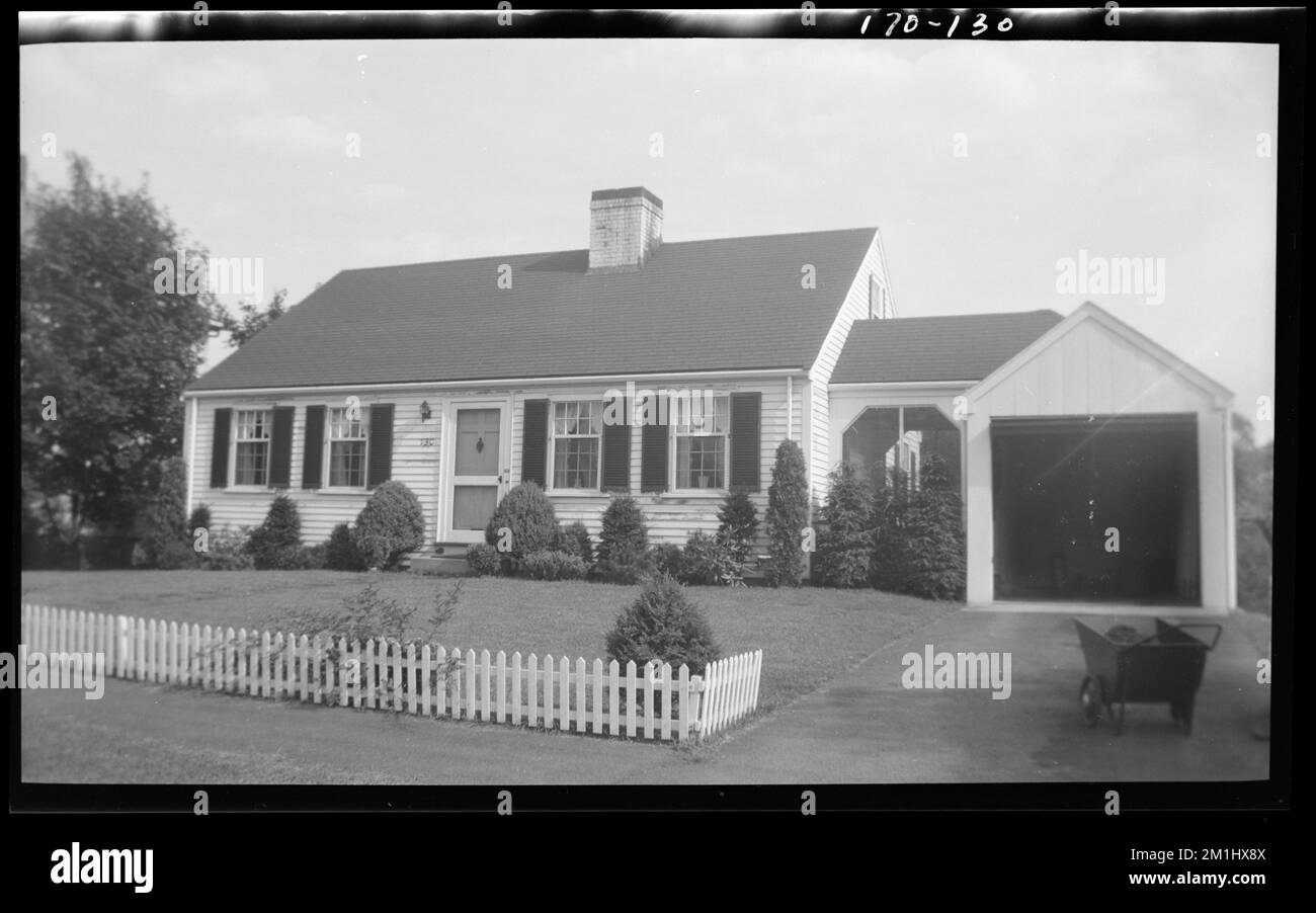 130 Hoover Rd , Houses. Needham Building Collection Stock Photo - Alamy