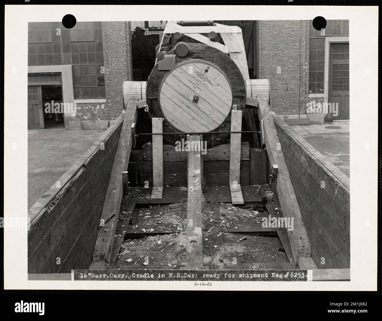 16' Barr. carr., cradle in RR car, ready for shipment , Armories ...