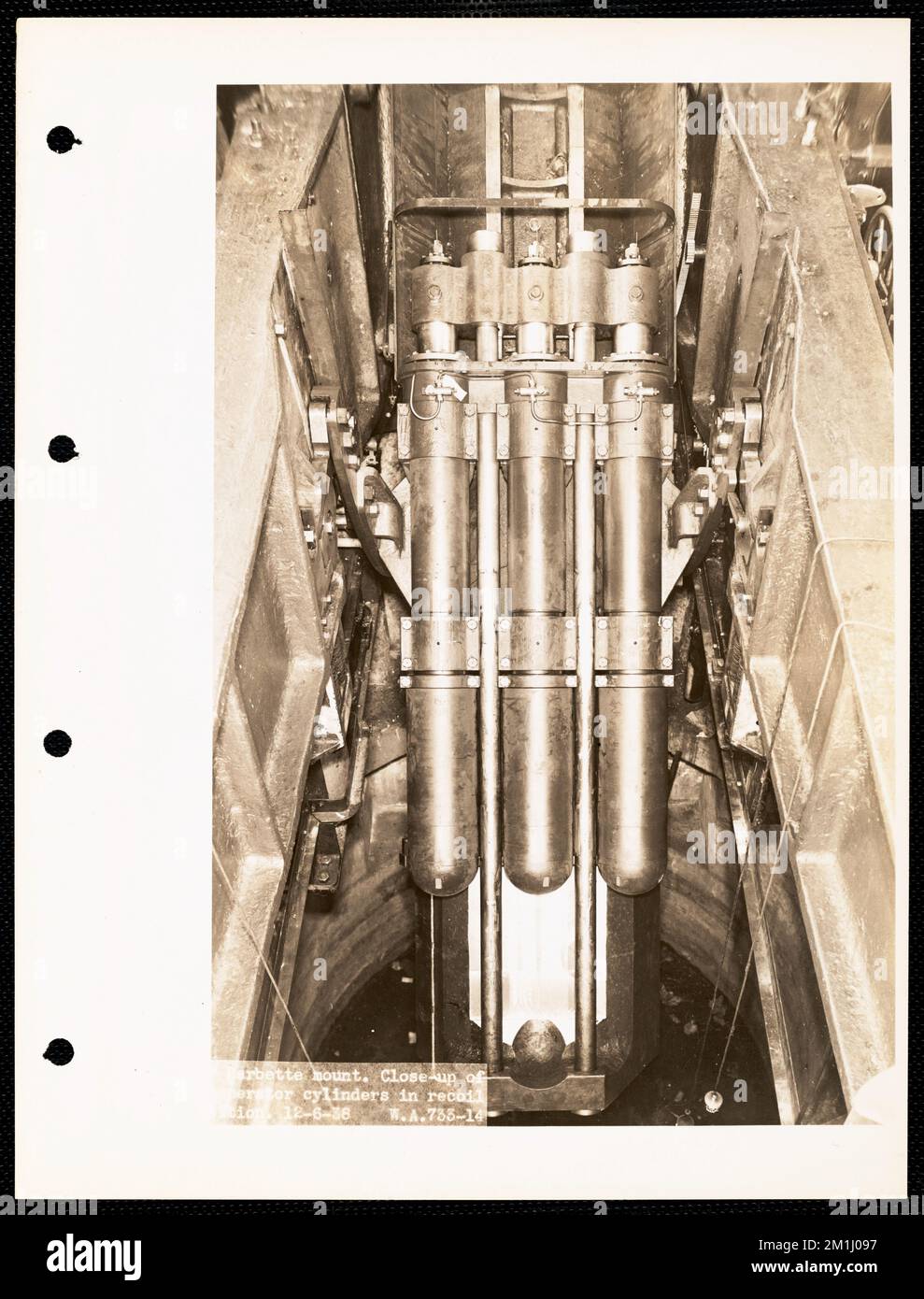 Recoil cylinders hi-res stock photography and images - Alamy