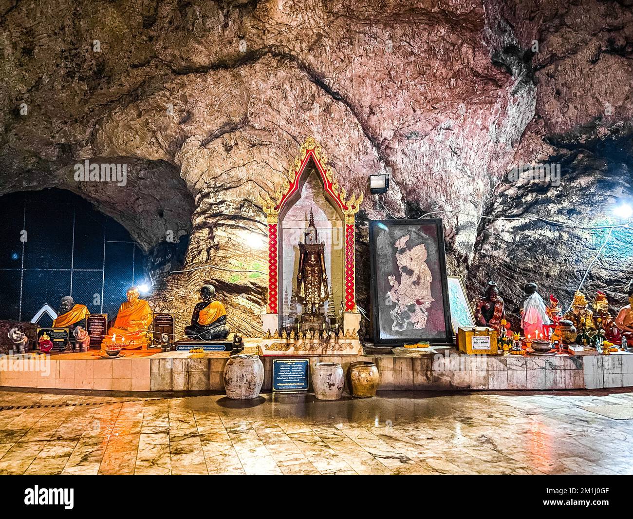 Wat khao aor hi-res stock photography and images - Alamy