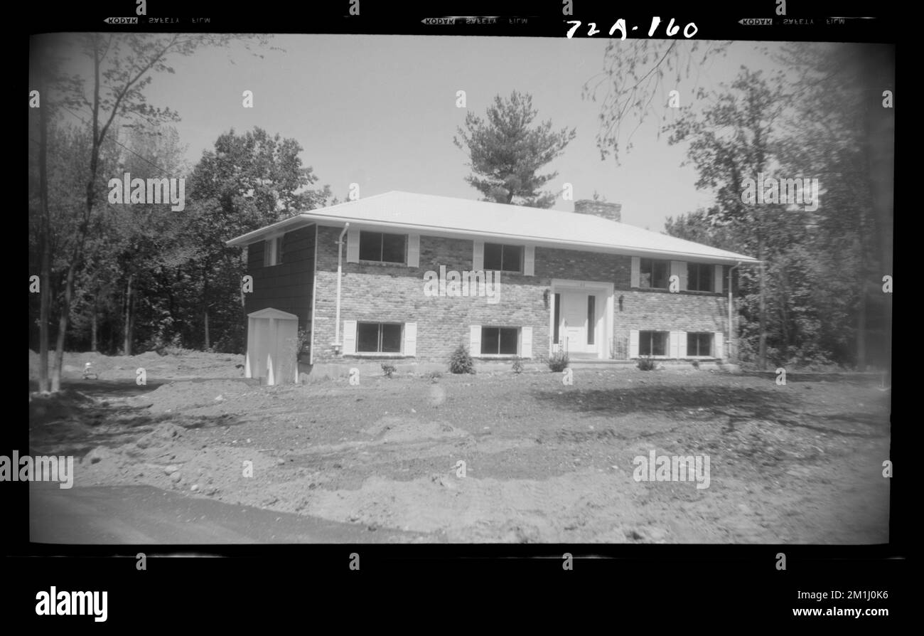160 Country Way , Houses. Needham Building Collection Stock Photo - Alamy
