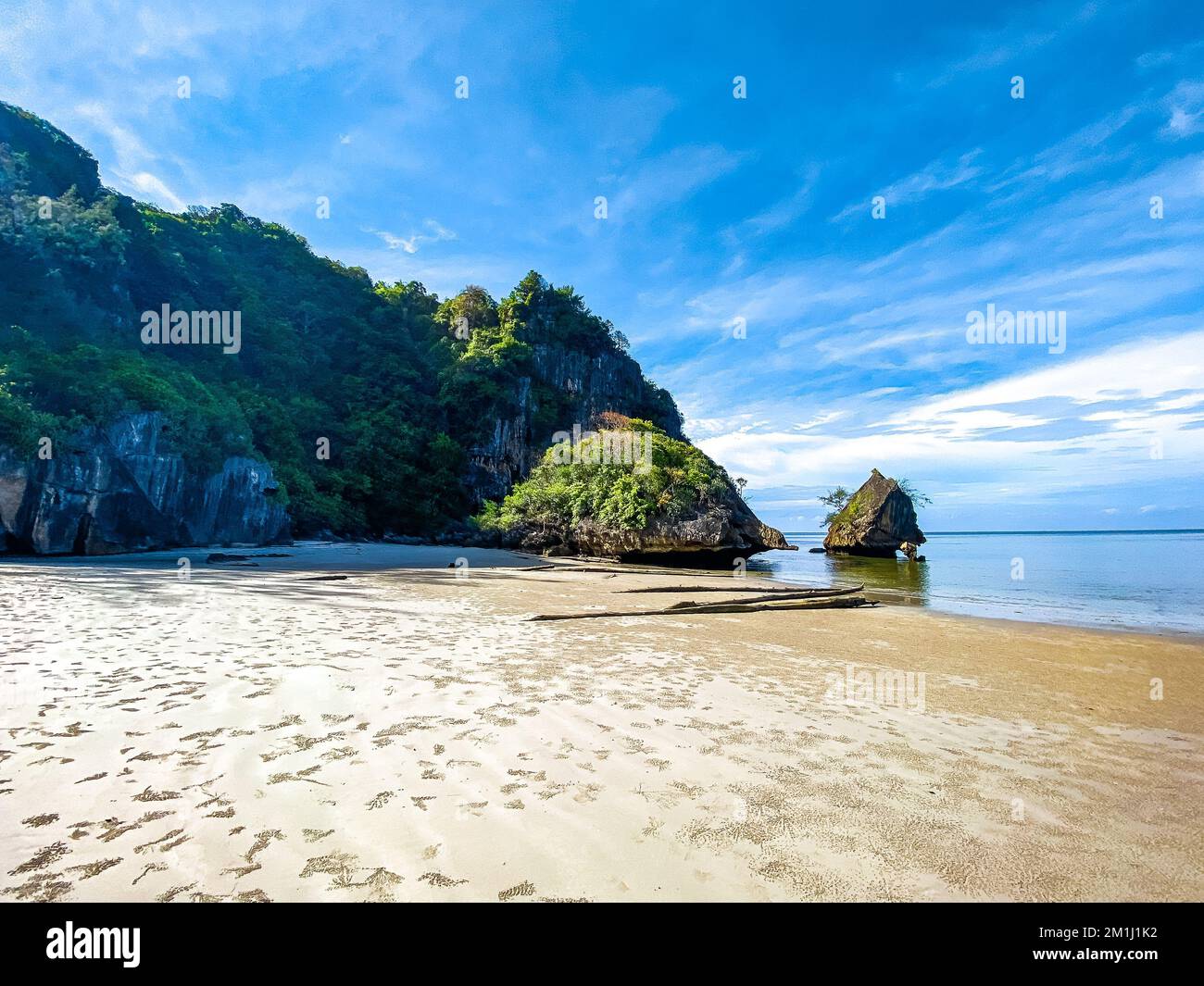Yong ling cliff hi-res stock photography and images - Alamy