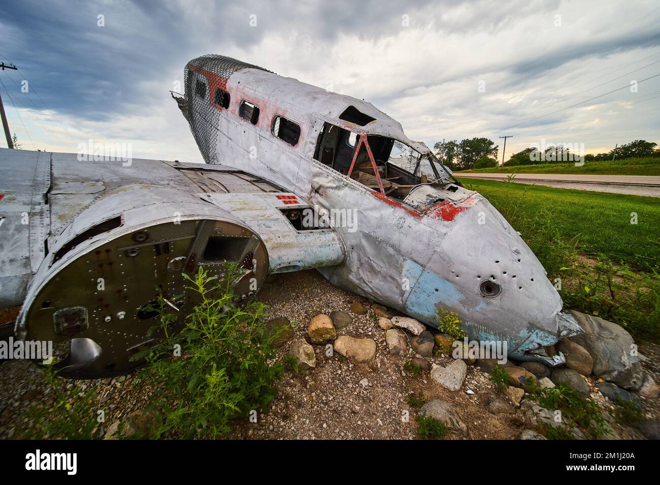Ship crashed on shore hi-res stock photography and images - Alamy