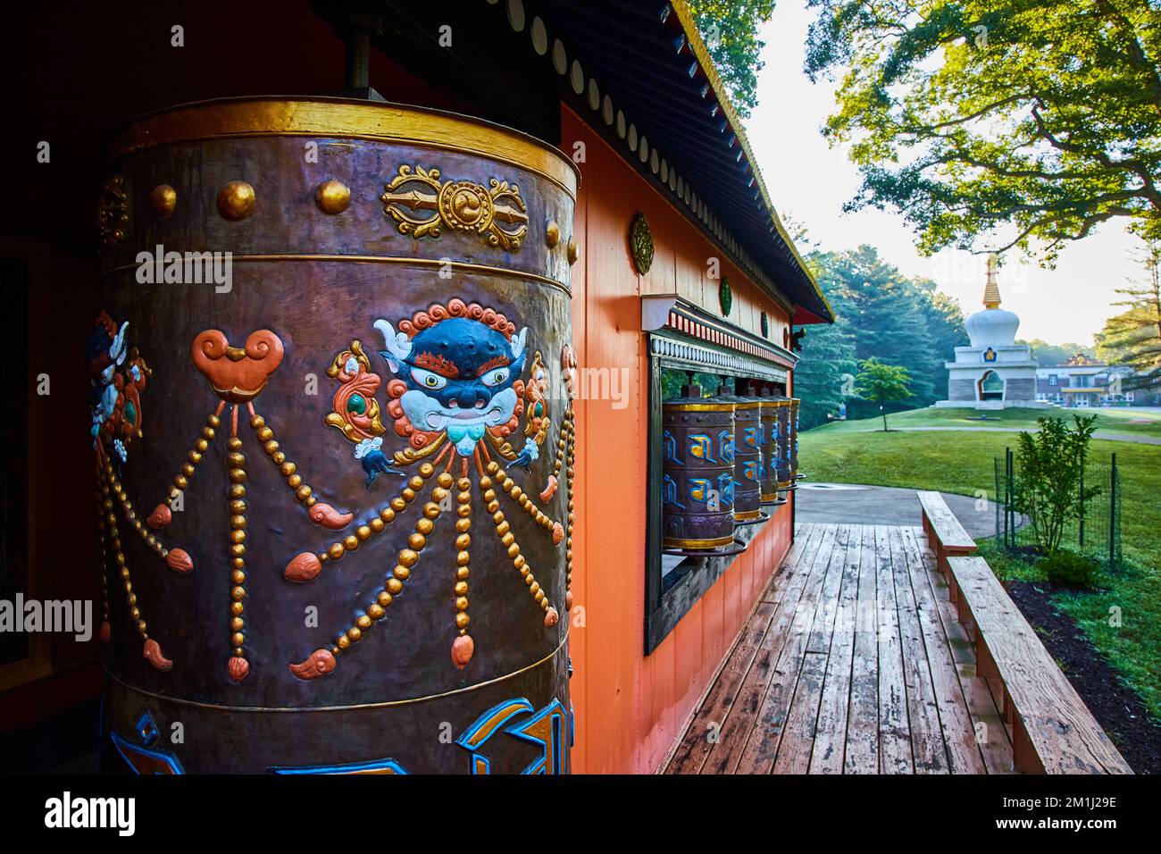 Buddhist shrine in house hi-res stock photography and images - Alamy