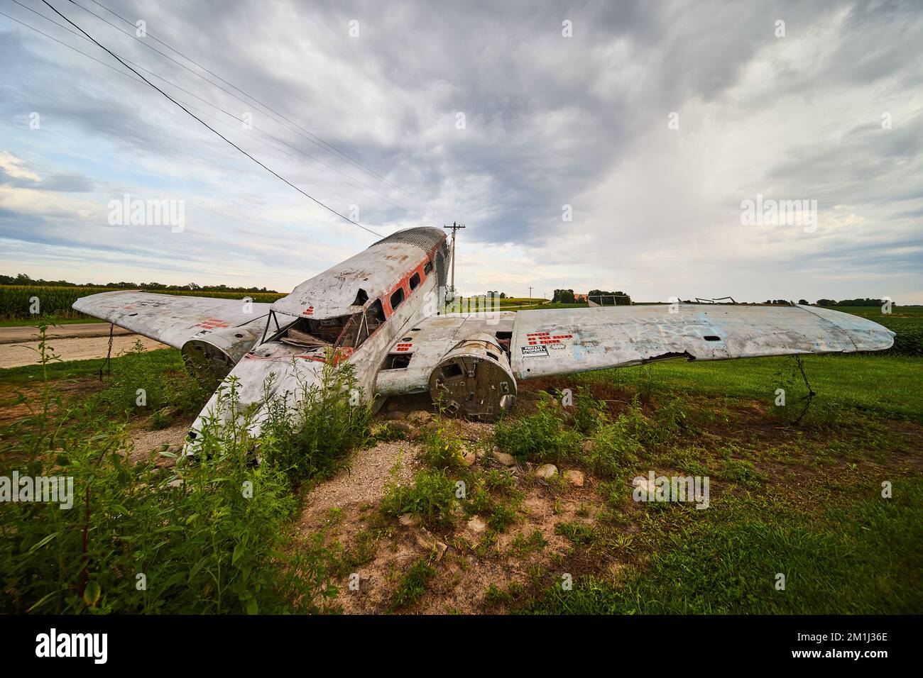 Crashed airplane hi-res stock photography and images - Alamy