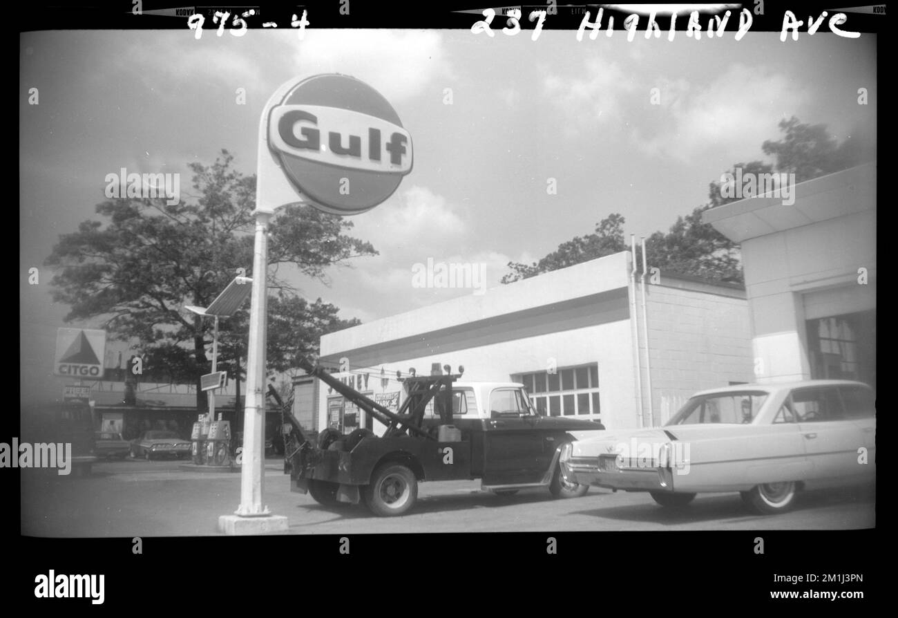 American gas stations Black and White Stock Photos & Images - Alamy
