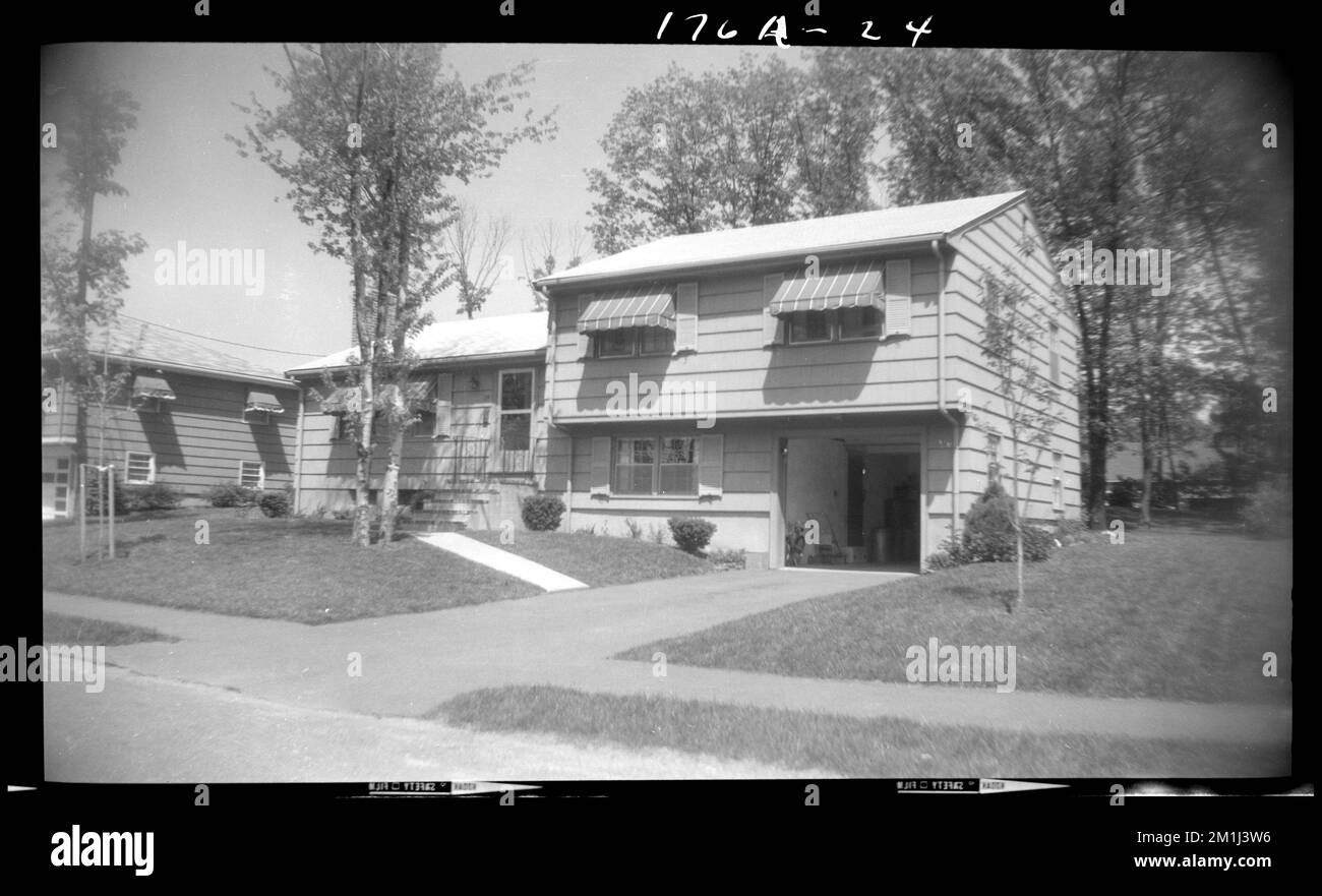 24 Ina Rd , Houses. Needham Building Collection Stock Photo - Alamy