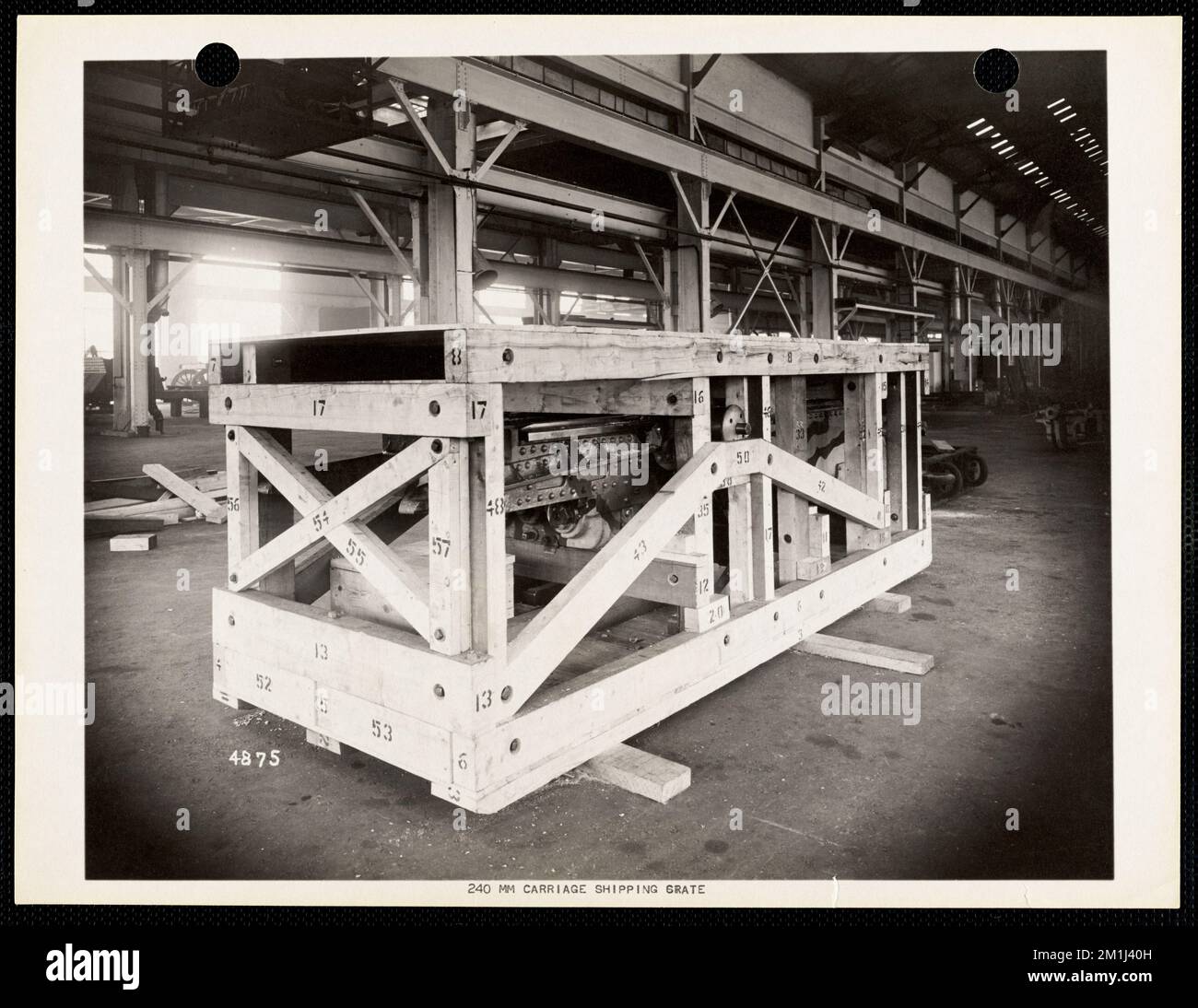 Records crate hi-res stock photography and images - Alamy