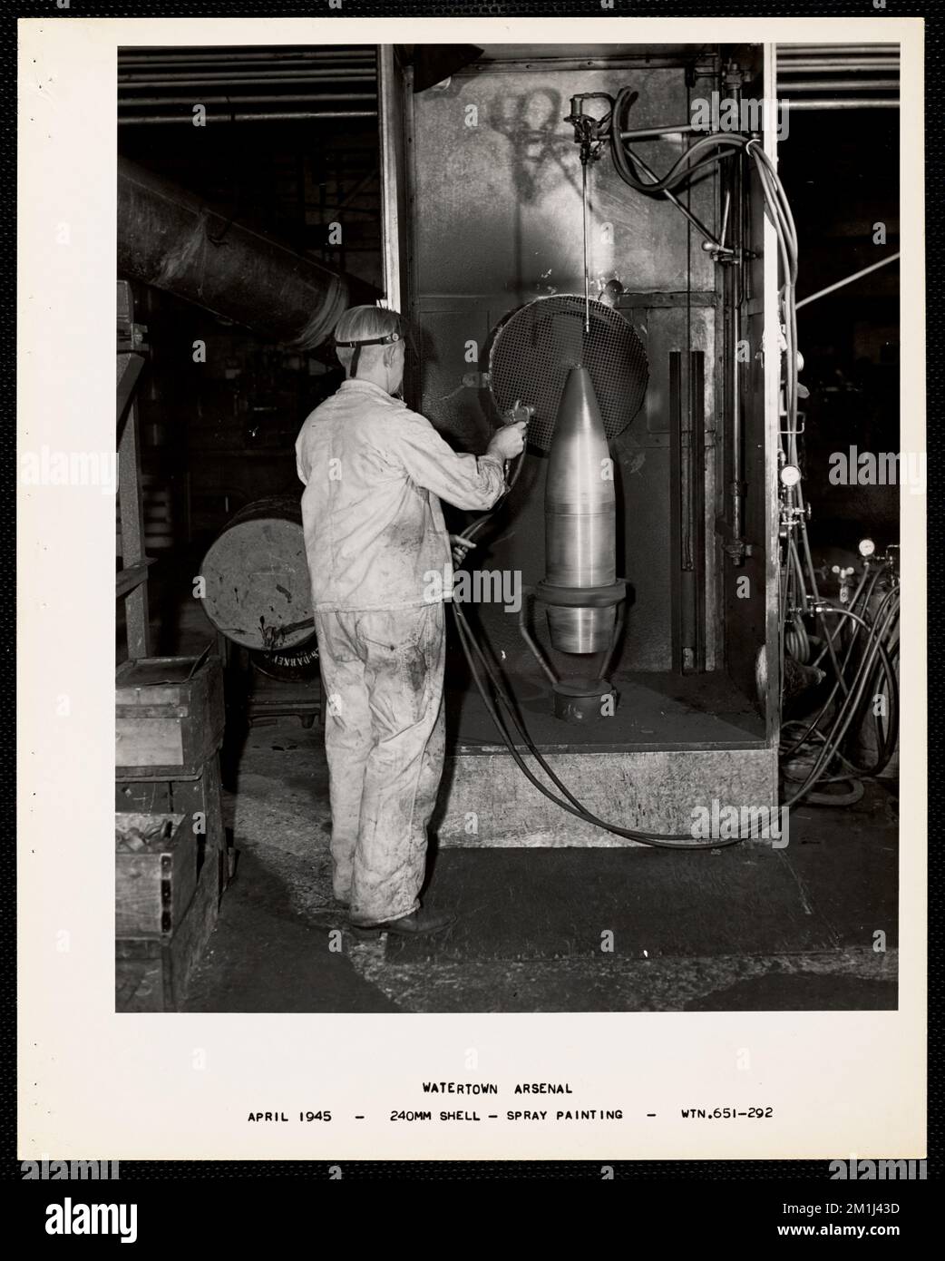 Shell manufacturing processes hi-res stock photography and images - Alamy