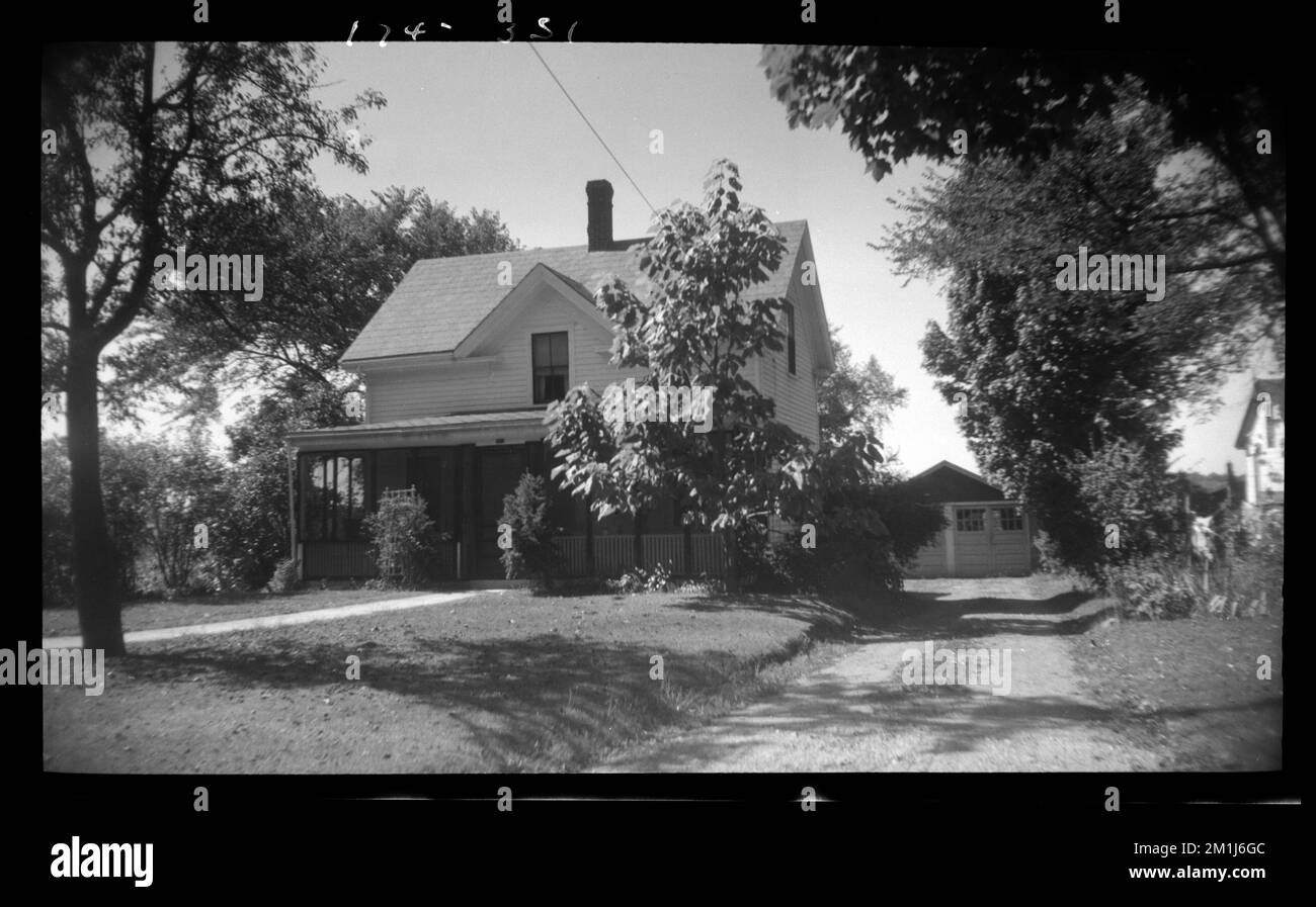 331 Hunnewell St , Houses. Needham Building Collection Stock Photo - Alamy