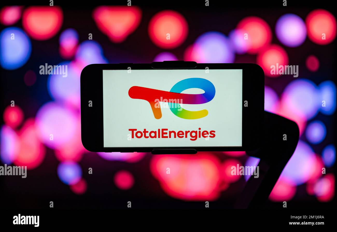 Totalenergies logo hi-res stock photography and images - Alamy