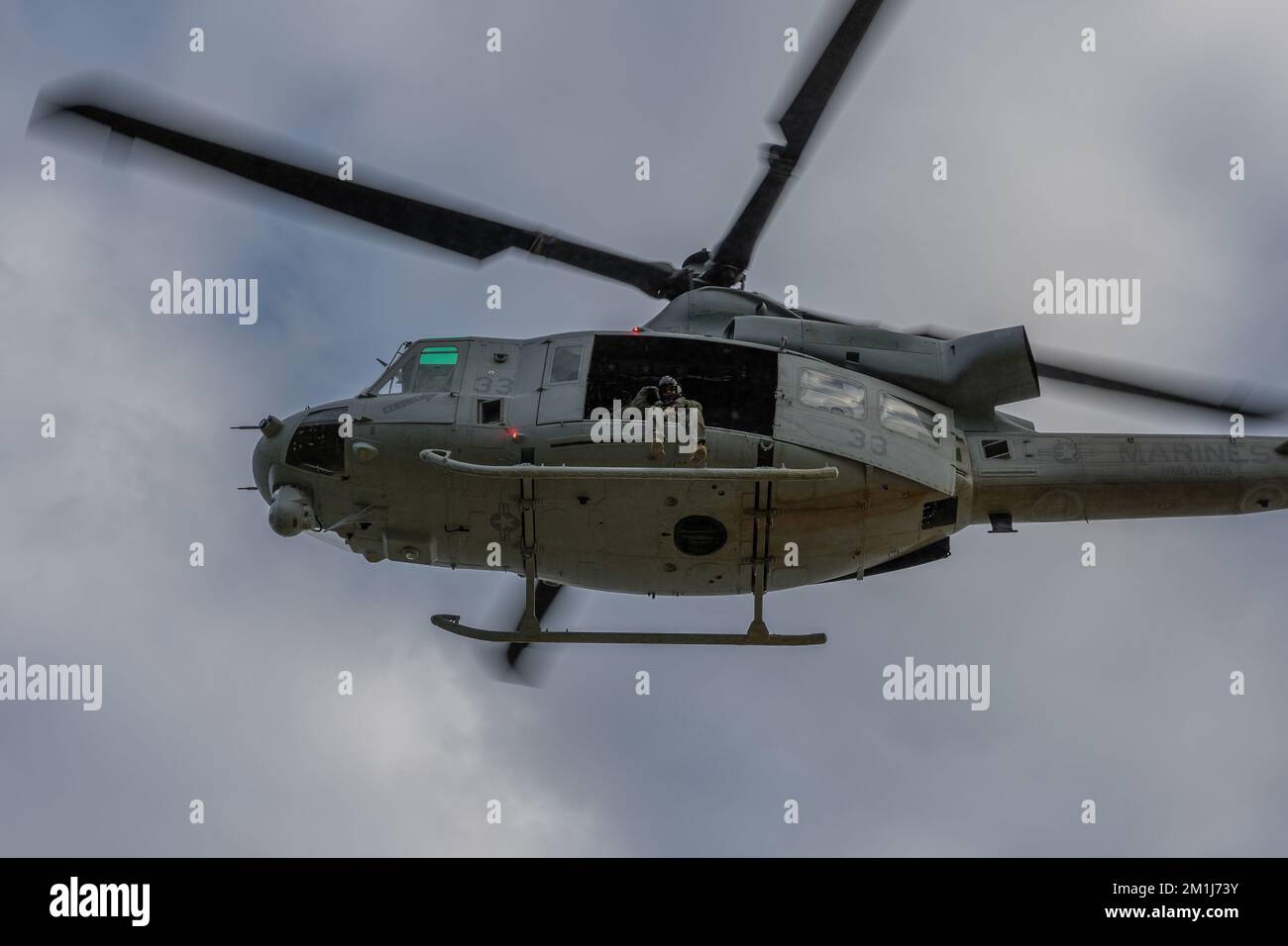 A U.S. Marine Corps UH-1Y Venom with Marine Light Attack Helicopter ...