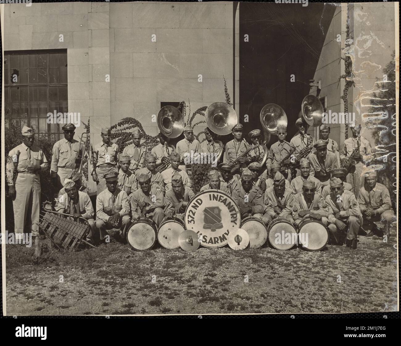 372nd infantry regiment hi-res stock photography and images - Alamy