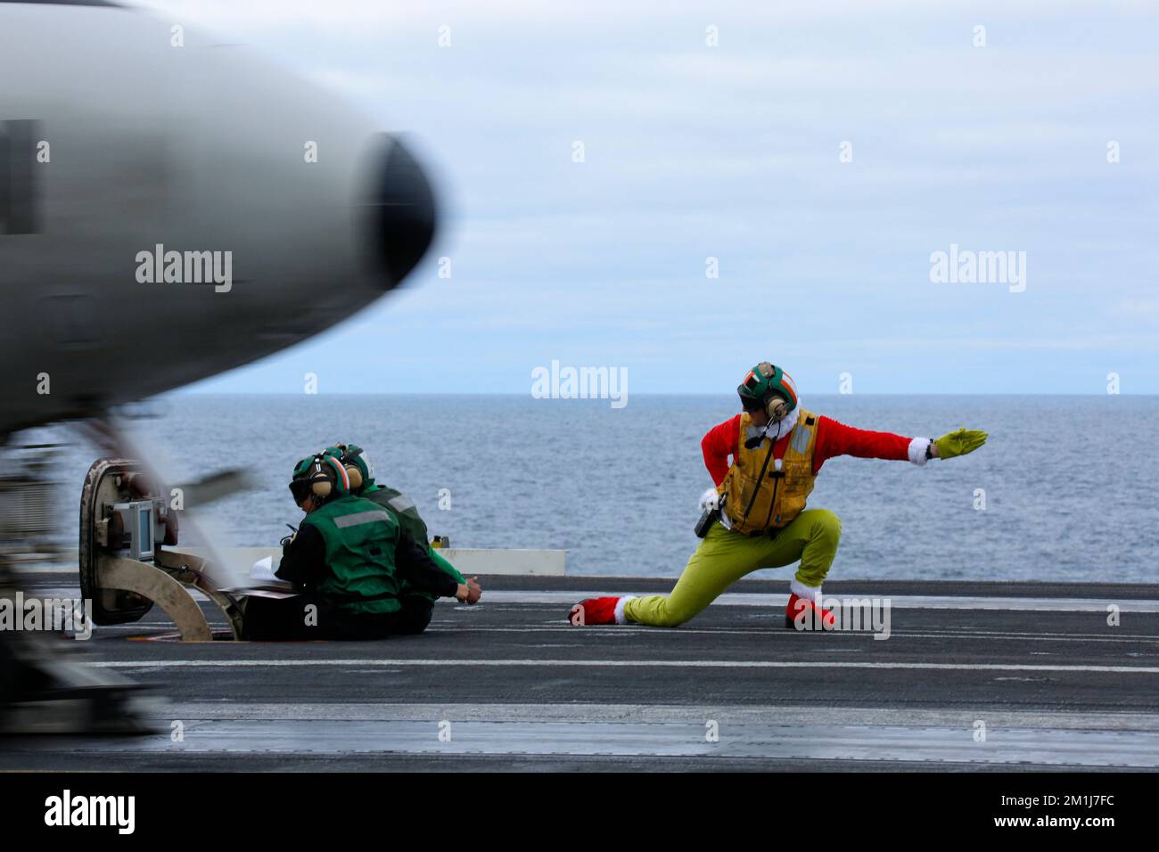 221210-N-IT121-1131 PACIFIC OCEAN (Dec. 10, 2022) Lt. Cmdr. Andrew ...